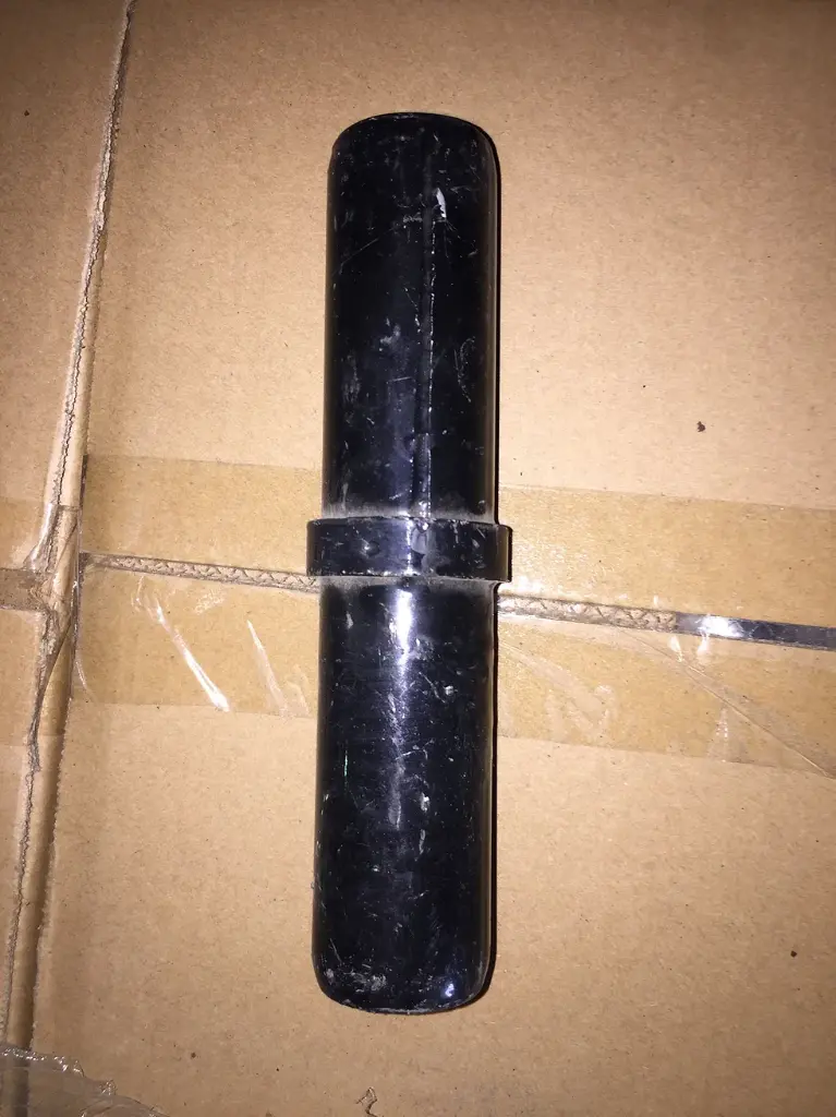 PS25I - INTERNAL PIPE SLEEVE 25NB P/C BLACK | Fence World Pty Ltd